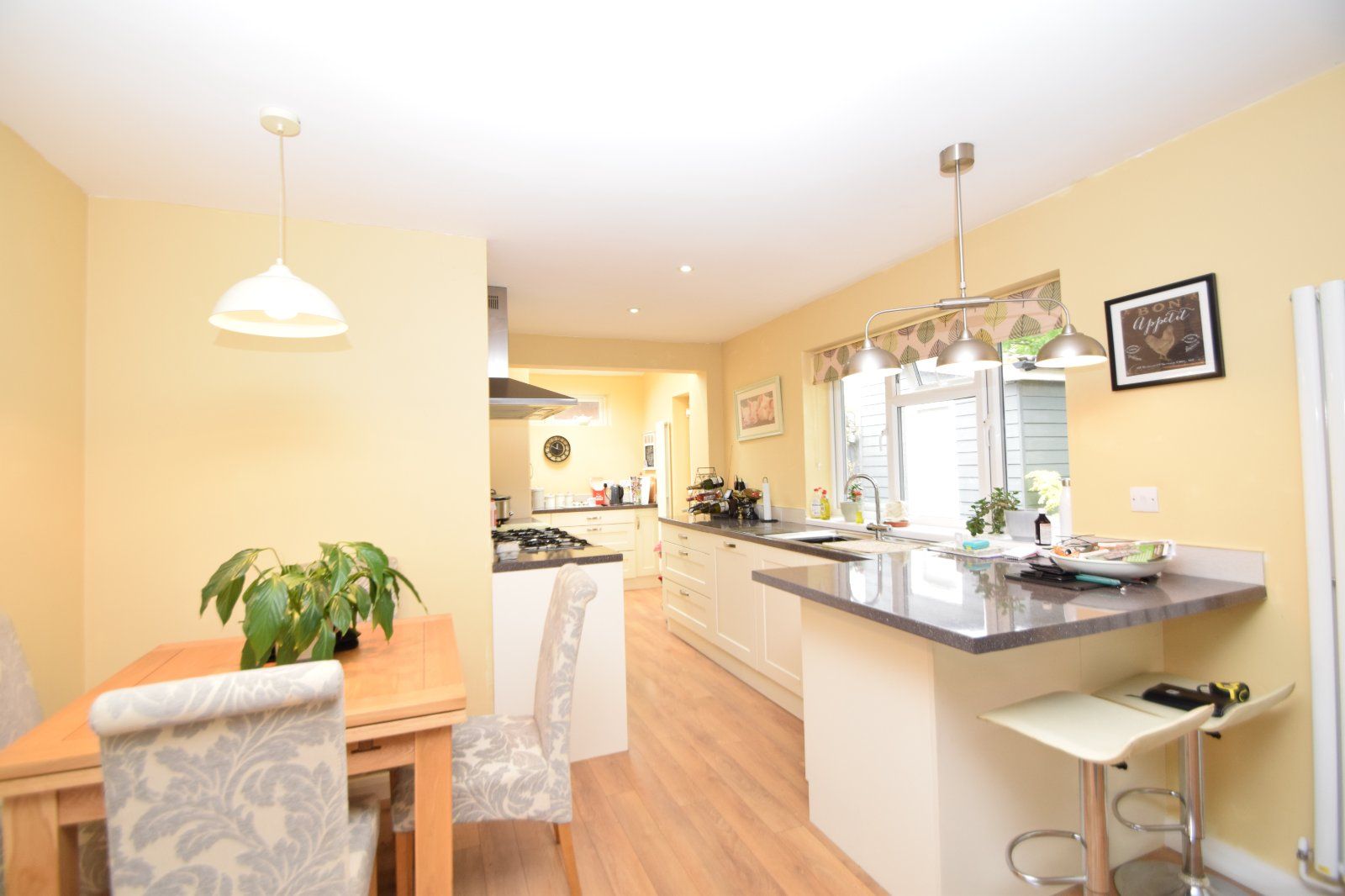 Darenth Rise, Chatham - Letting Agents & Estate Agents in Maidstone ...